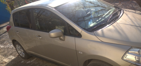 Nissan Tida 2009 год