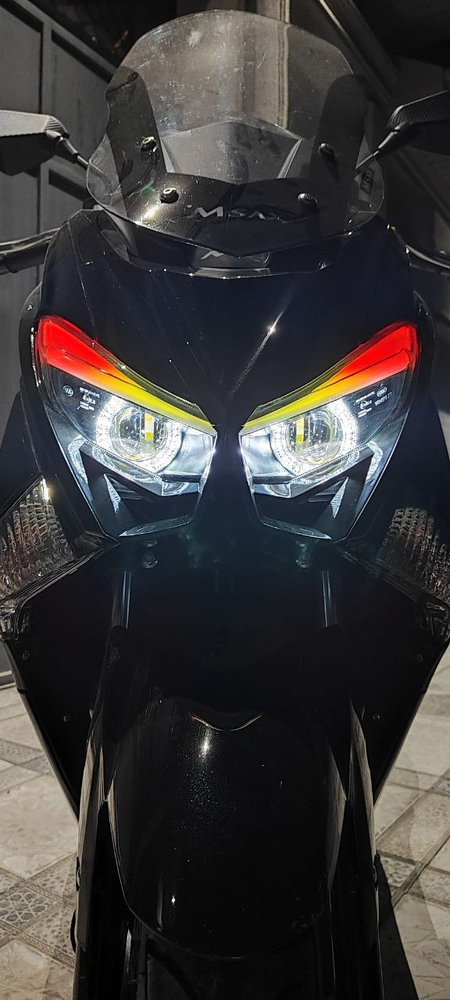 Yamaha M max sotiladi xolati yengi