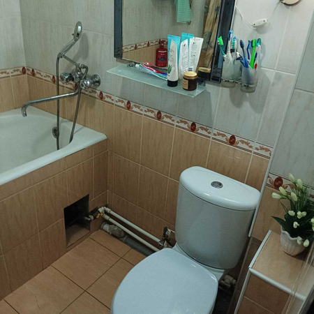 Продается 5 ком. 111 м2 Юнусабад 3 за Универсамом(м999)