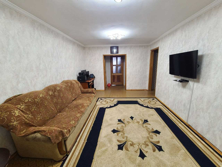 рисовый квартира 3.4.4 тихий район со средним ремонтом (614619)