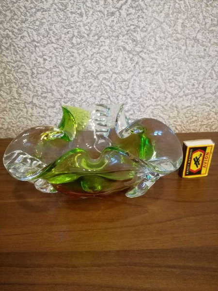 Пепельница  3  шт , чешское стекло .