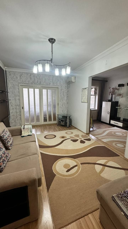 Продам 5 ком юнусабад 15 квартал