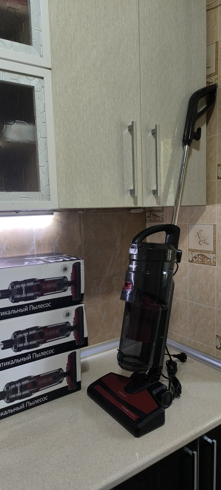 Пылесос от Фирмы HALEY 1500W качественный товар Оригинал.