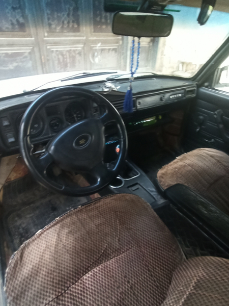 Vaz 2105 sotiladi