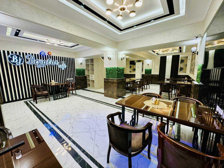 Tayyor ishlab turgan kafe tezda sotiladi