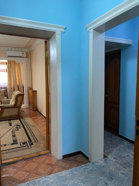 Shahar markazida 2honali uy sotiladi.В центре продаётся 2хком квартира