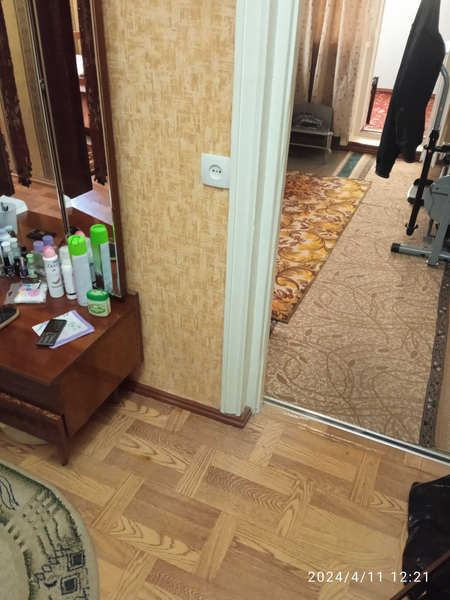Продам   квартиру   на  втором  этаже