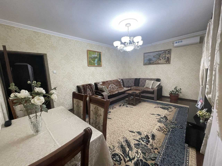 Продаётся 5 комнатная квартира по улице Нукусская.