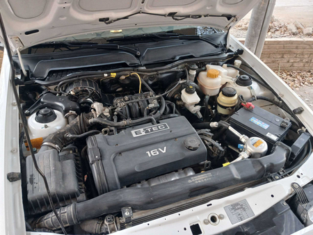 Nexia 2 2015 yil 26000 yurgan benzinda.