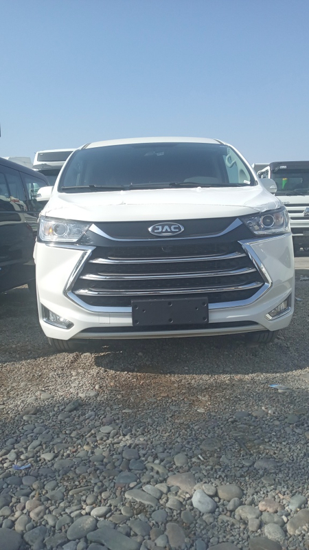 JAC M4 Avtomat full