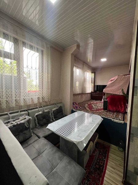 Срочно продается 2-х комн квартира в Куйлюк массив-4, 2/2/4