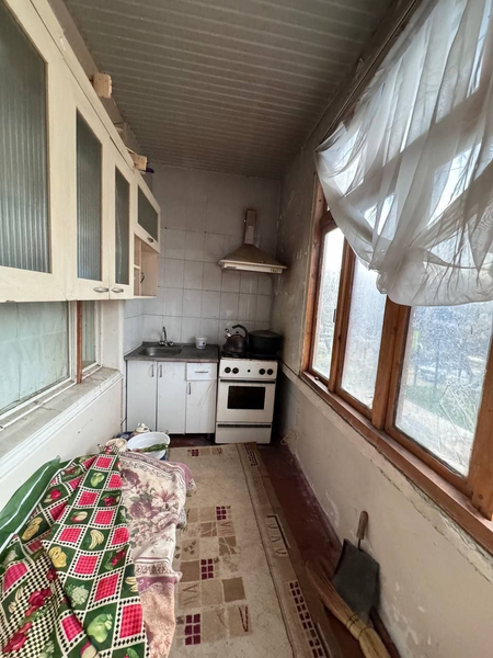 Продам 2 комнатную на Юнусабаде 13 квартале