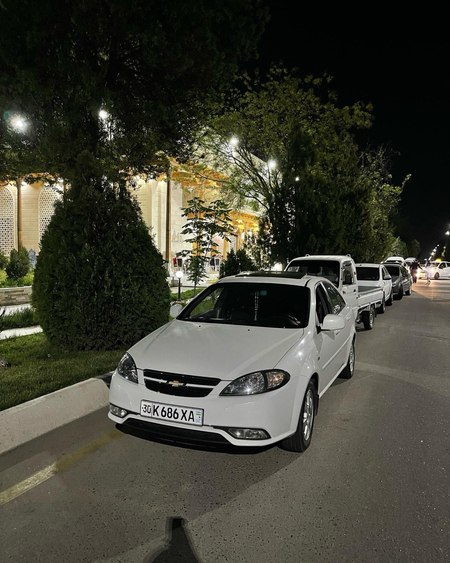 Сотилади Автомат (Gentra) Lacetti 2022  Идеал холат,