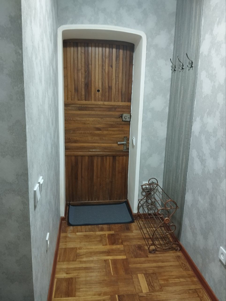 Продается 2/2/4 Максим Горький (БИЙ) мебель техника.