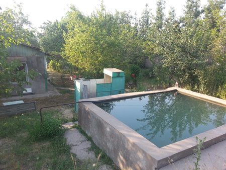 Dacha sotiladi !