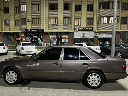 Mercedes benz W124 E230 cotiladi