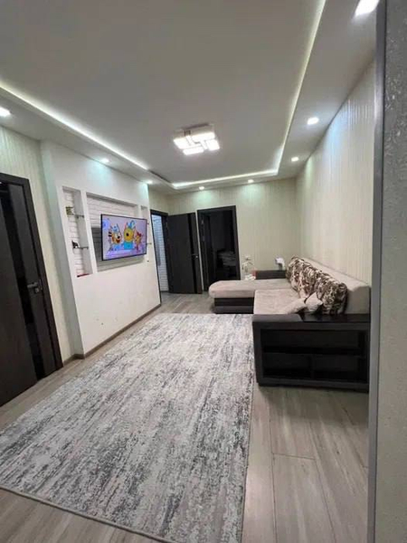 Продается квартира на Саламатина 2/2/5 кирпич 52м2 не торец
