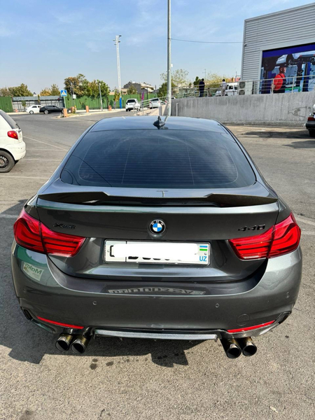 BMW  M4 2017 yil
