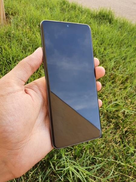 Samsung Galaxy S20 Ultra 5G. OzU 12/256 GB. Snapdragon 865. IME o'tkan