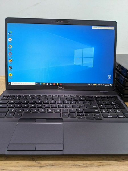 Dell 5500 Intel core i5 8350U ozu ddr4 8 GB /nvm m2 256 GB /