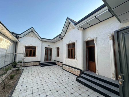 Yangi tamirlangan xashamatli 4xonalik uyimiz sotuvda