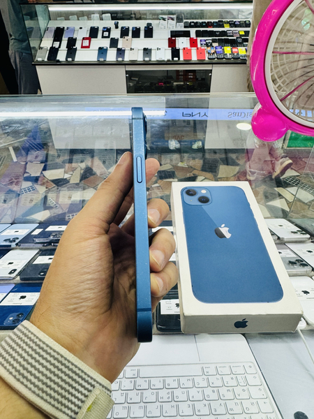 iPhone 13  128 gb ideal 93%