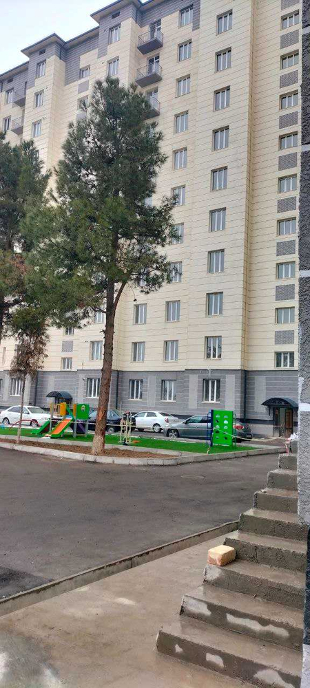 Сдается 2-3 комнатная пустая квартира на Карасу-6 обл ГАИ новостройка
