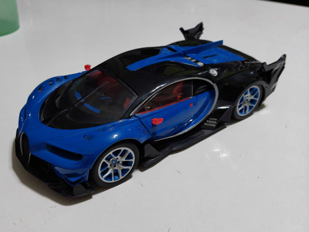Bugatti chairon на пульте управления