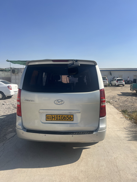 Hyundai Grand Starex