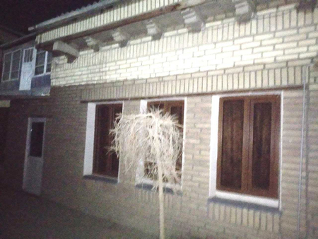 Эски шахар марказида ҳовли сотилади.