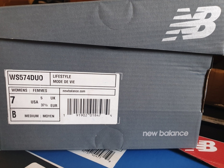 Оригинальные женские кроссовки NEW BALANCE 574 LUXE.