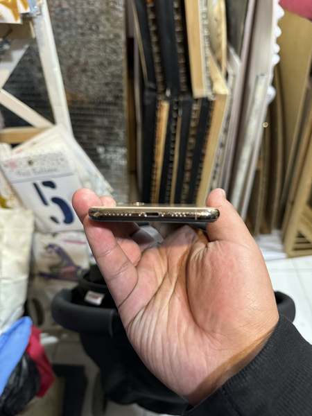 Iphone xs max karopka dakment