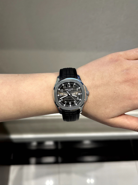 NEW Patek Philippe Aquanaut 5167A-001