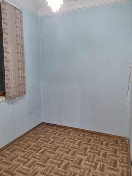 2в3/1/4 Ялангач базарчик, теннисные корты,Не торец. 47м². Балкон 1,5×3