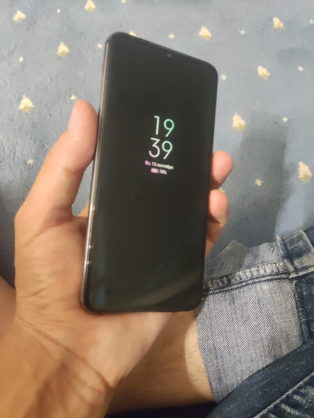 Xiomi 9 SE flagman 6/128 GB