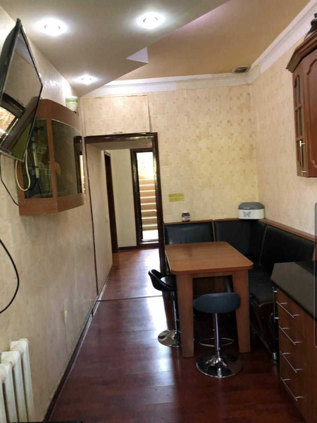 (К125031) Продается 3-х комнатная квартира в Шайхантахурском районе.