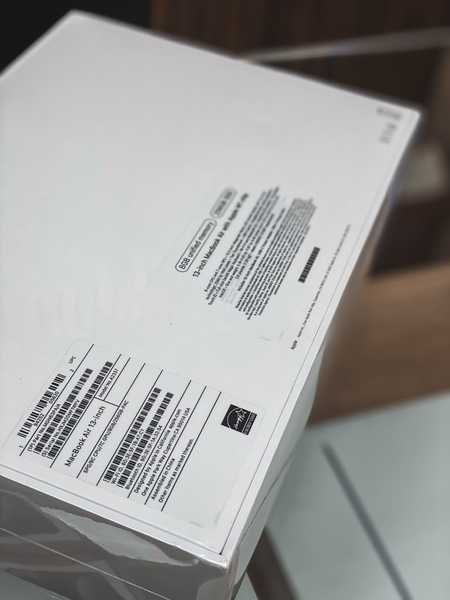 MacBook Air M1 8/256GB (Yangi) Xorazm
