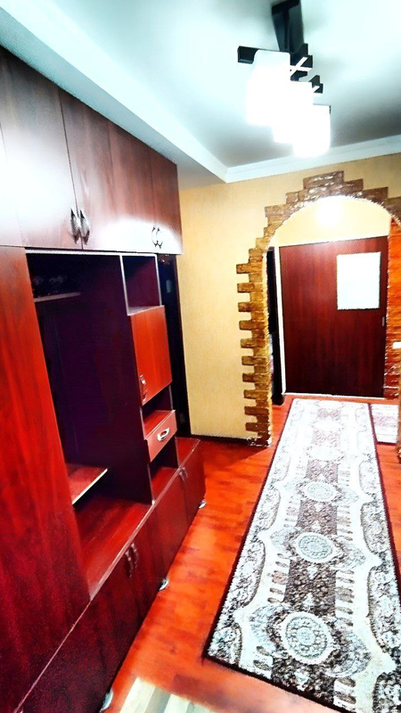 Bez makler Ijaraga 3 xonali uy.hamma sharoiti bilan uzoq muddatga
