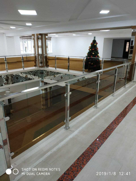Нержавейка. Перила и поручни столы стулья из нержавейки