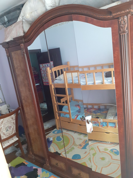 Mebel soltiladi arzonga