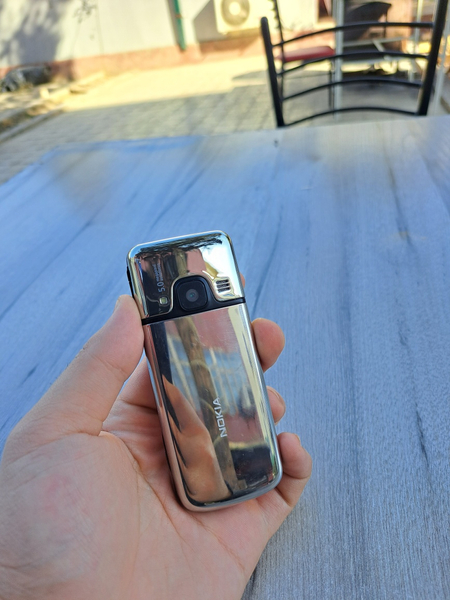 Nokia 6700 classic