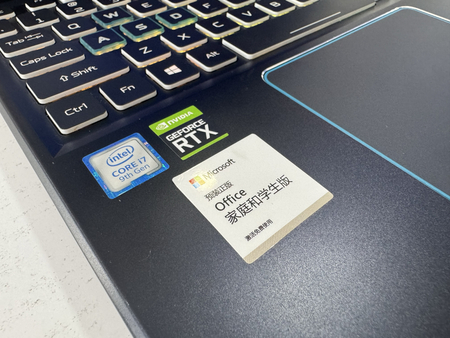 Acer predator metal corpus core i7 rtx 2060 videokarta 16/512 ssd