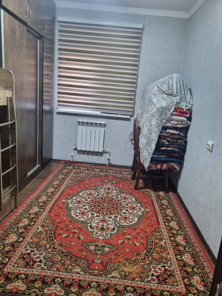 .Продам 3комнатную 2этаж 60м2 разделный санузел тоже Сергели 7А 61000$