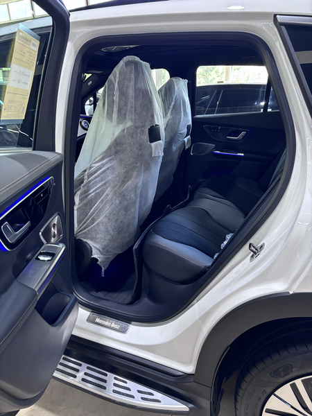 Mercedes Benz EQE 500