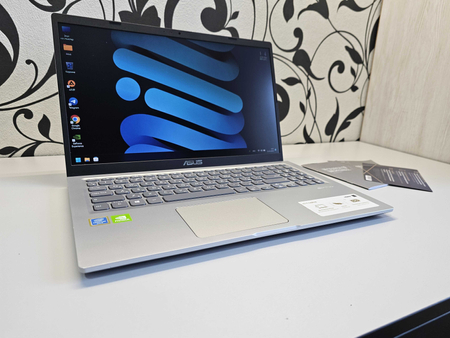 ПРОДАМ Asus X515J Ноутбук с Видеокартой Pentium6805/12GB/256SSD/MX130.