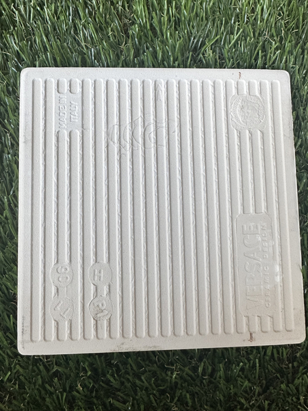 Продам кафель оригинал Versace, плитки 15*15. Белый и розовый.