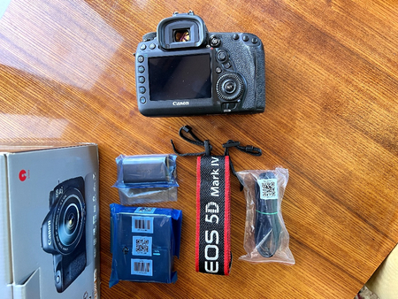 Canon EOS 5D mark 4 BODY xolati yangi