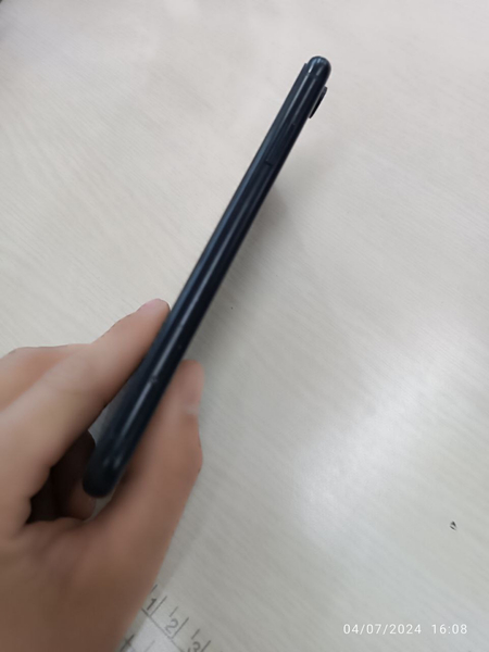 Iphone XR 79% batareya