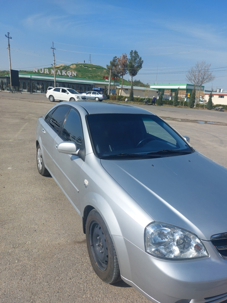 Lacetti 1.8 2011