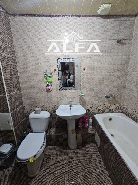2 xonali 72m² 5-qavat sotiladi.